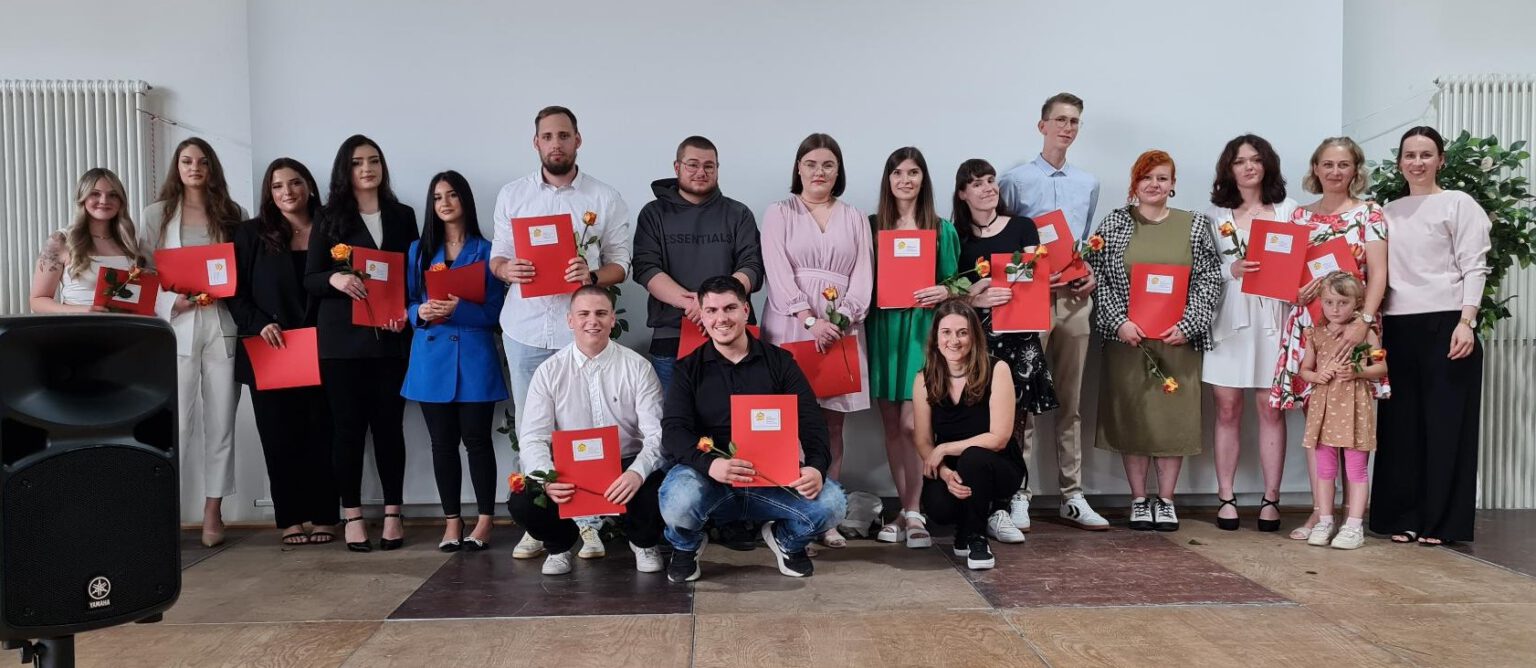 Absolvent*innen 2024 – Herman-Nohl-Schule