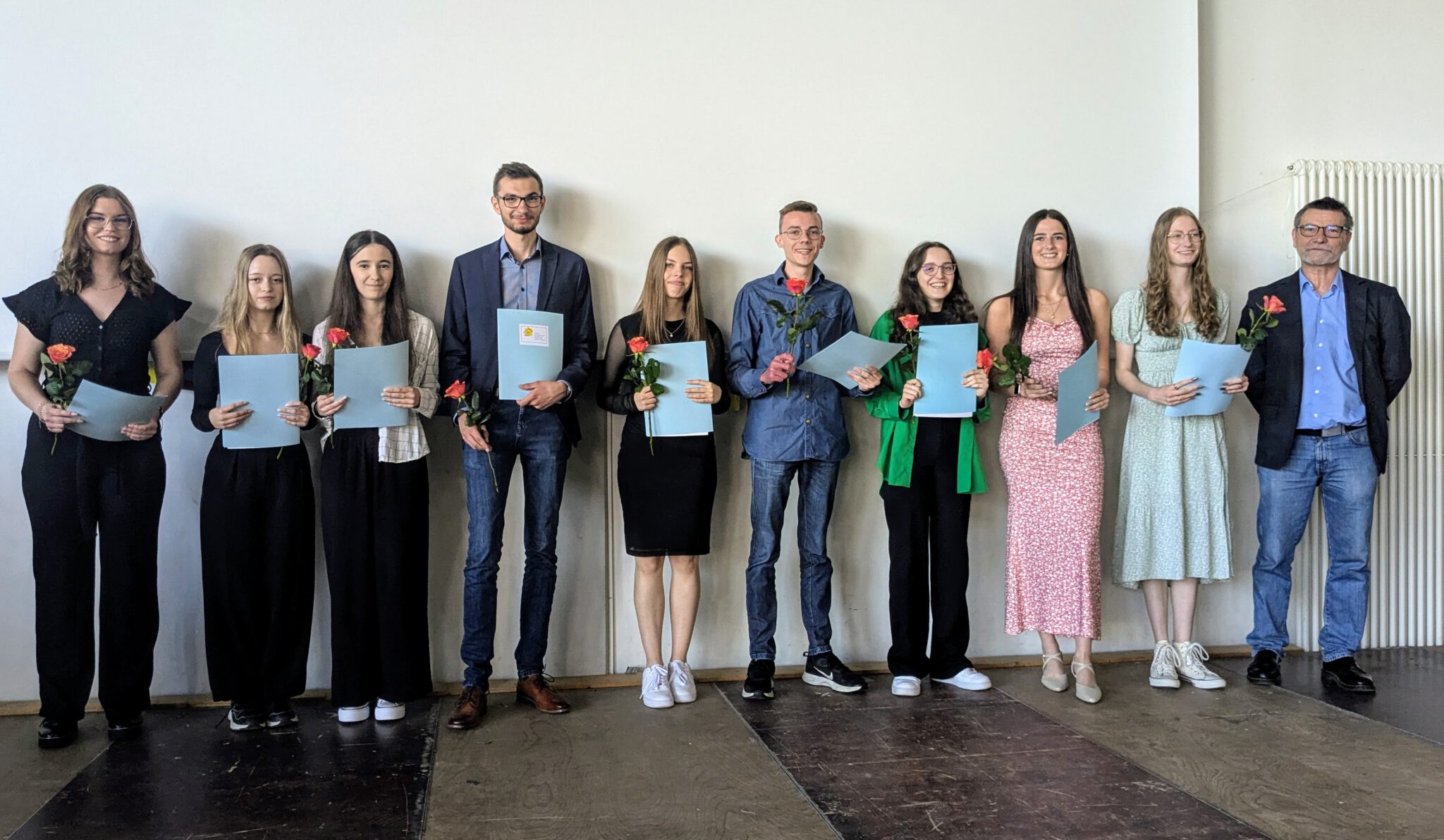 Absolvent*innen 2024 – Herman-Nohl-Schule