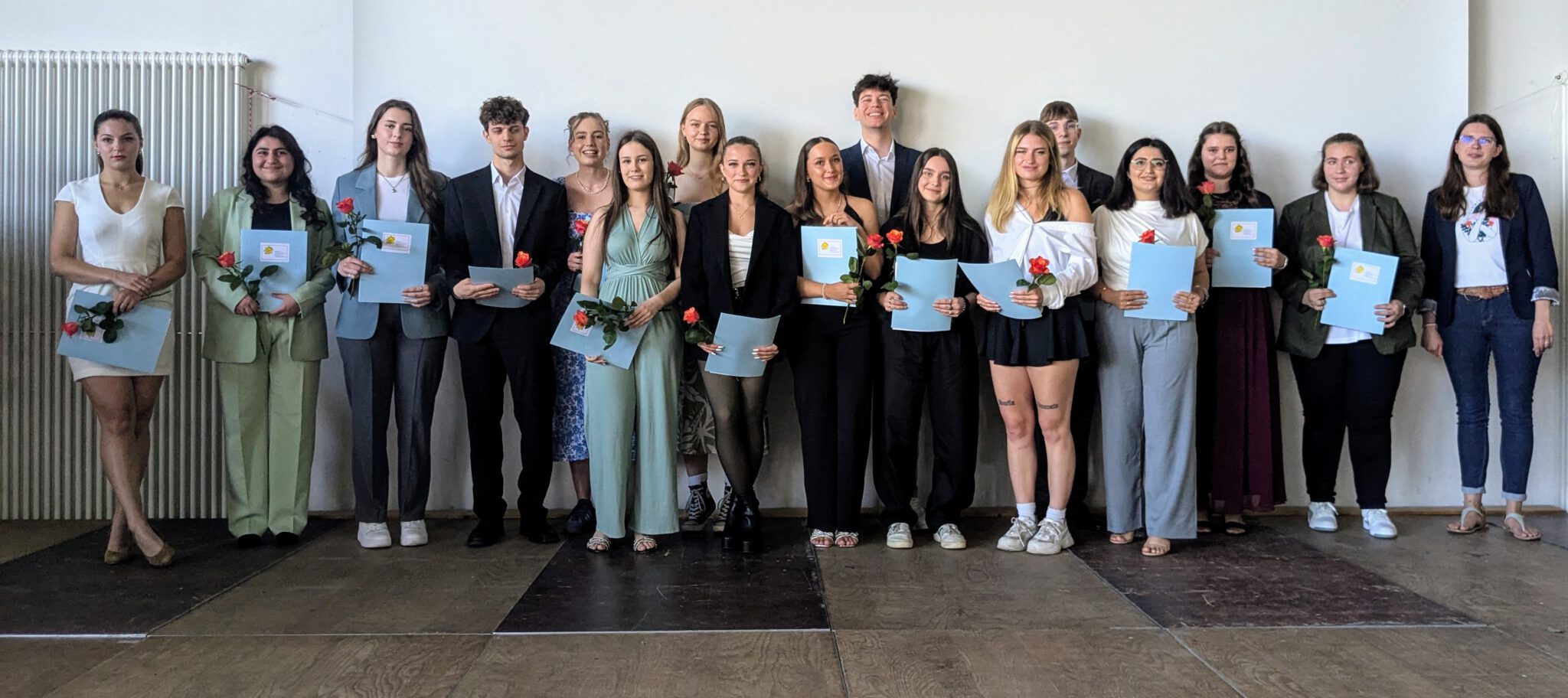 Absolvent*innen 2024 – Herman-Nohl-Schule